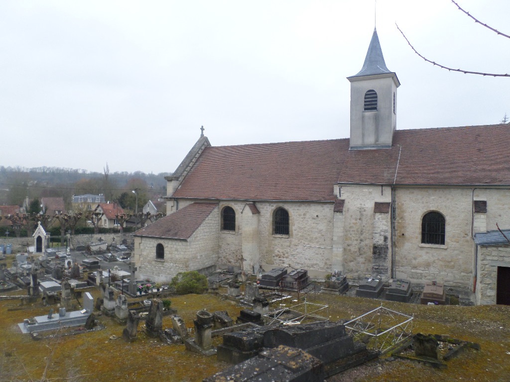 Mériel (95), cimetière ancien. – Bertrand Beyern