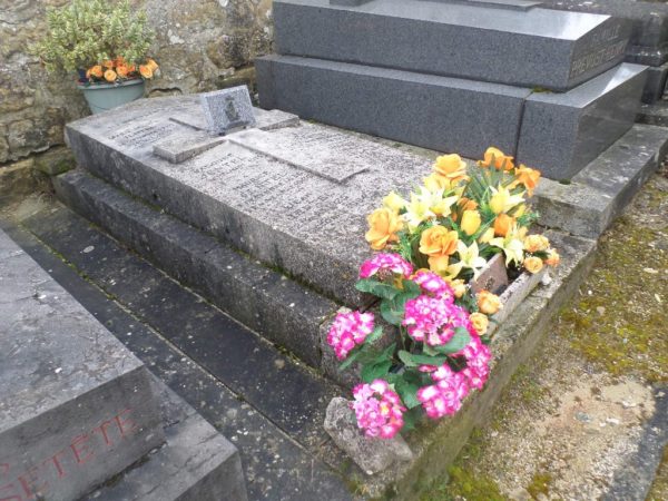 Mériel (95), cimetière ancien. – Bertrand Beyern