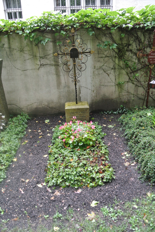 Munich, cimetière de Bogenhausen (Bogenhausener Friedhof). – Bertrand ...