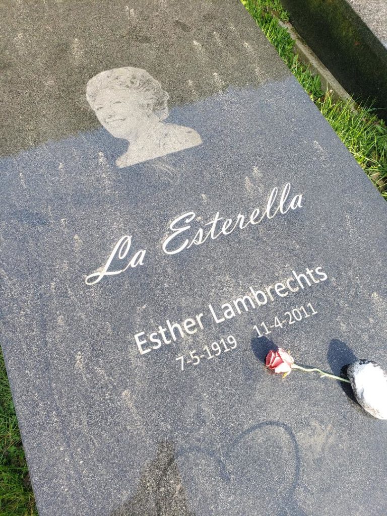 7 mai 2023 : La Esterella, étoile anversoise. – Bertrand Beyern